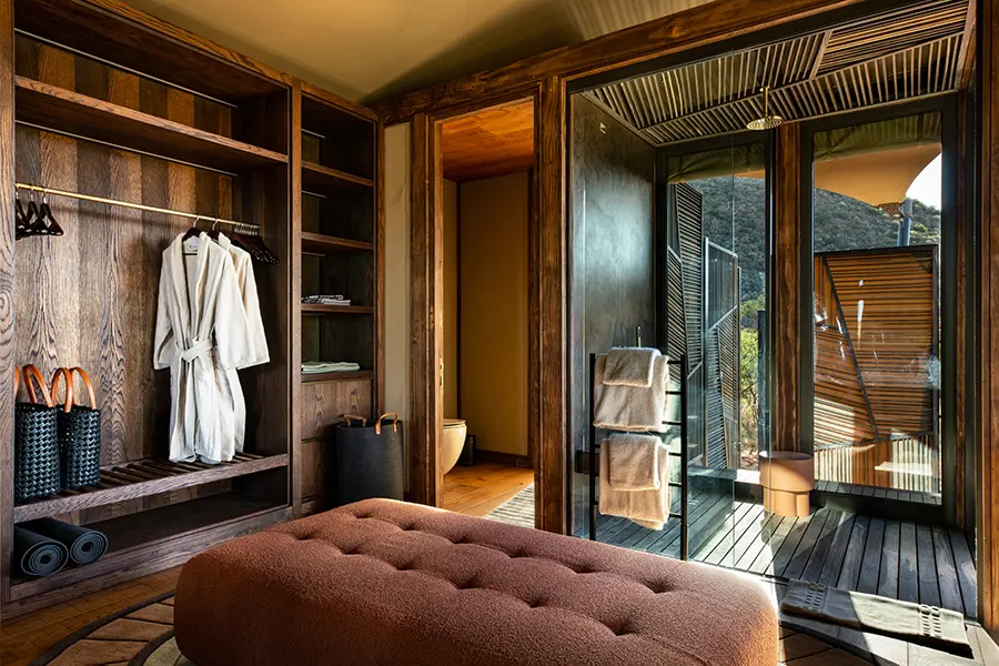 Loapi Camp | Kalahari, South Africa | Go2Africa